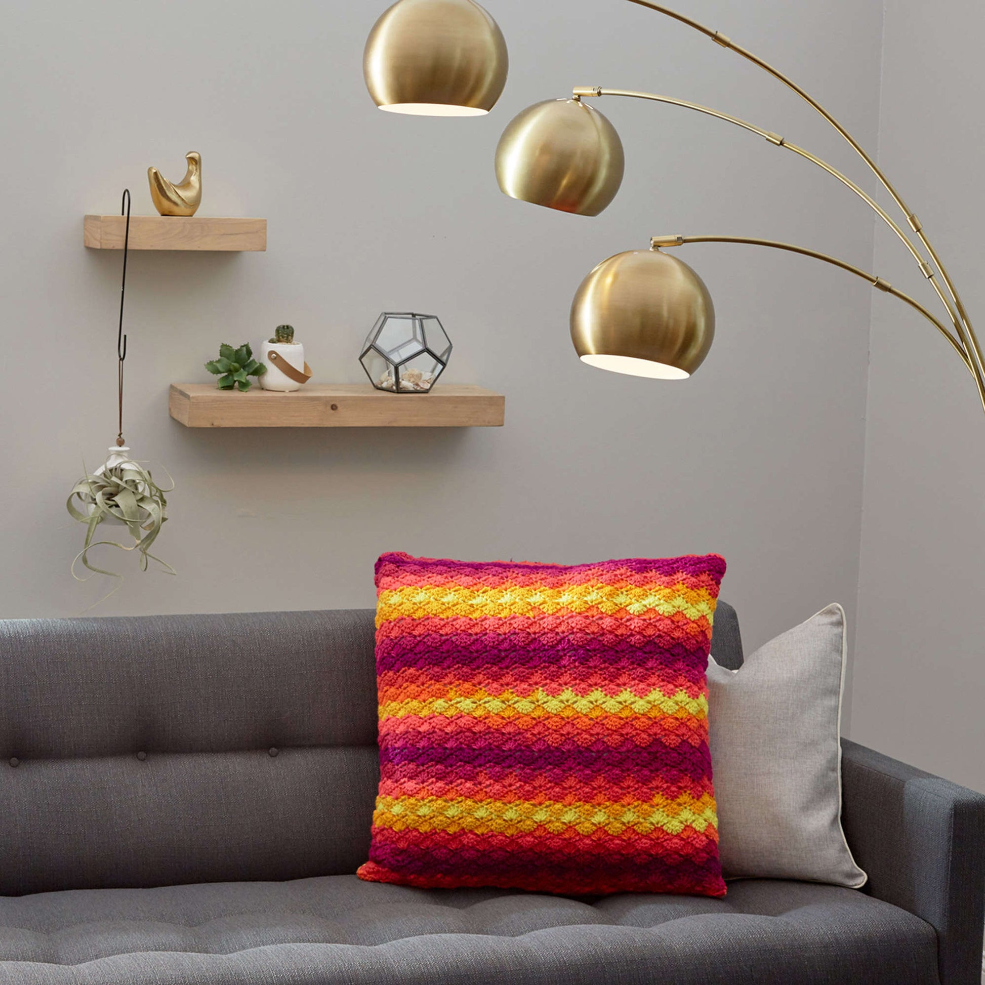 Free Easy Red Heart Splendid Shells Pillow Crochet Pattern | Yarnspirations