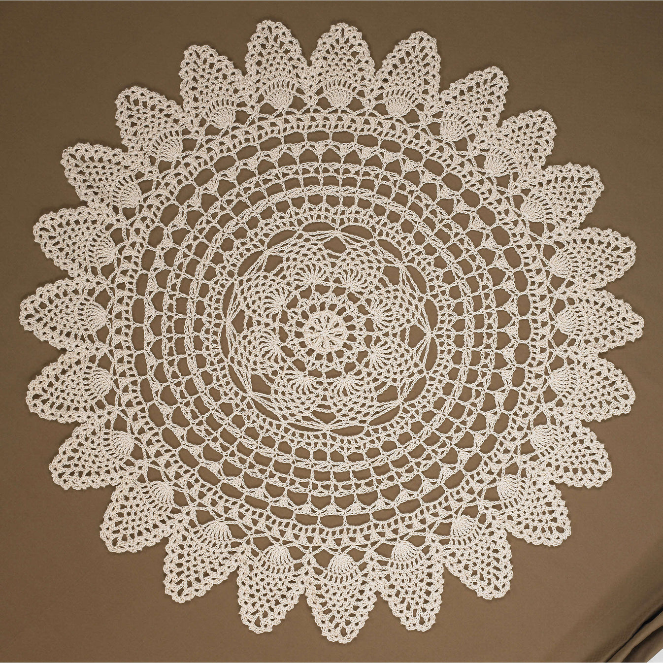 Red Heart Table Topper | Yarnspirations