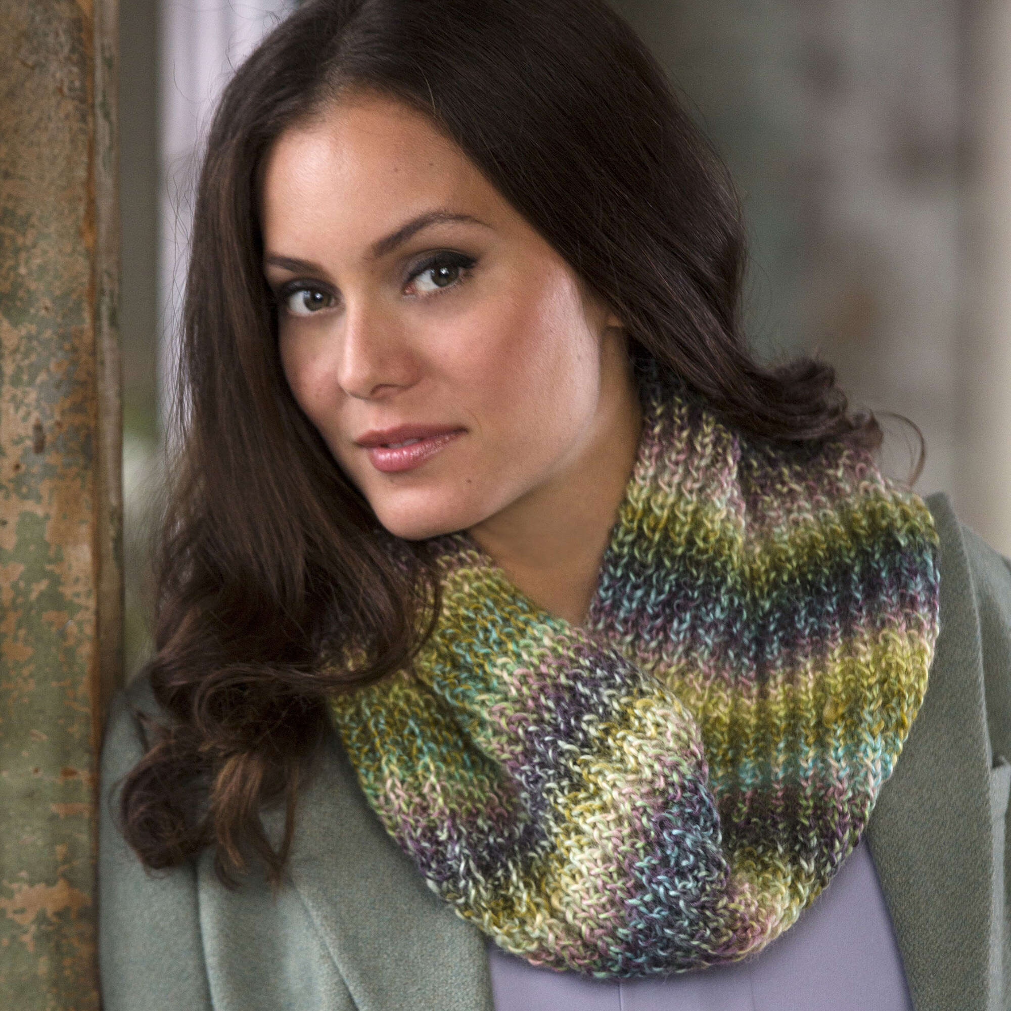 Free Easy Red Heart Bird Seed Cowl Knitting Pattern | Yarnspirations