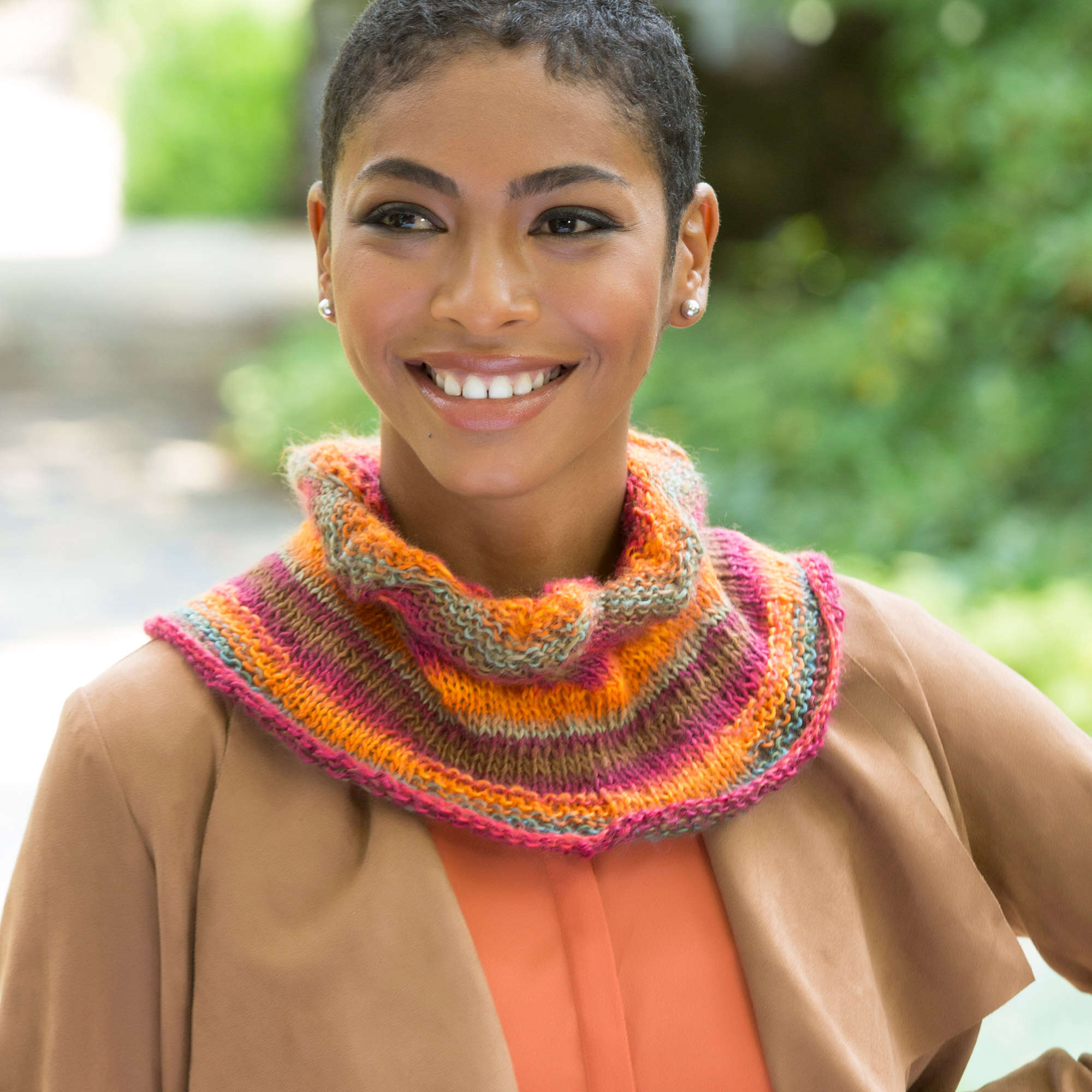 Free Easy Red Heart Lovable Cowl Knitting Pattern | Yarnspirations