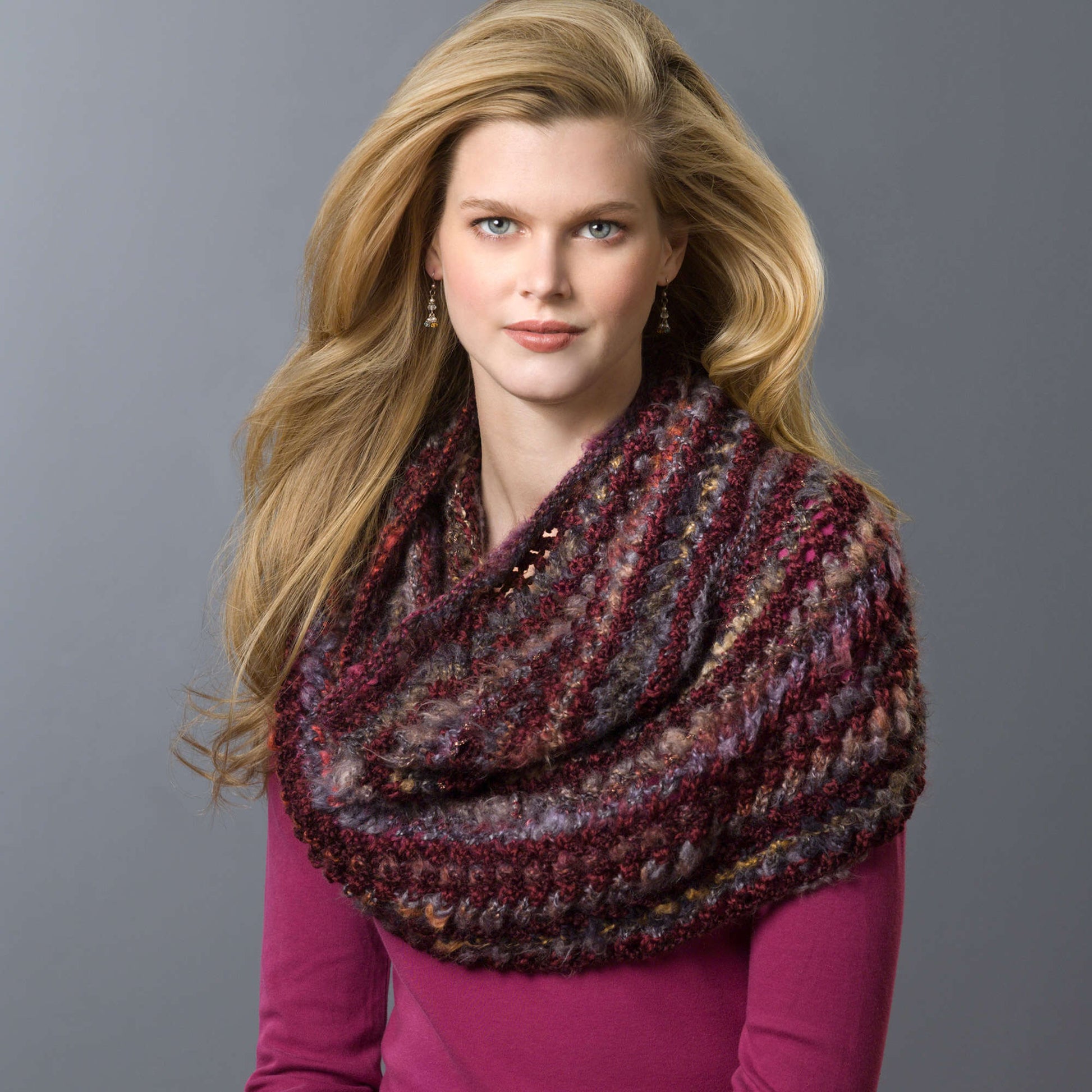 Free Red Heart Infinite Beauty Cowl Knitting Pattern | Yarnspirations