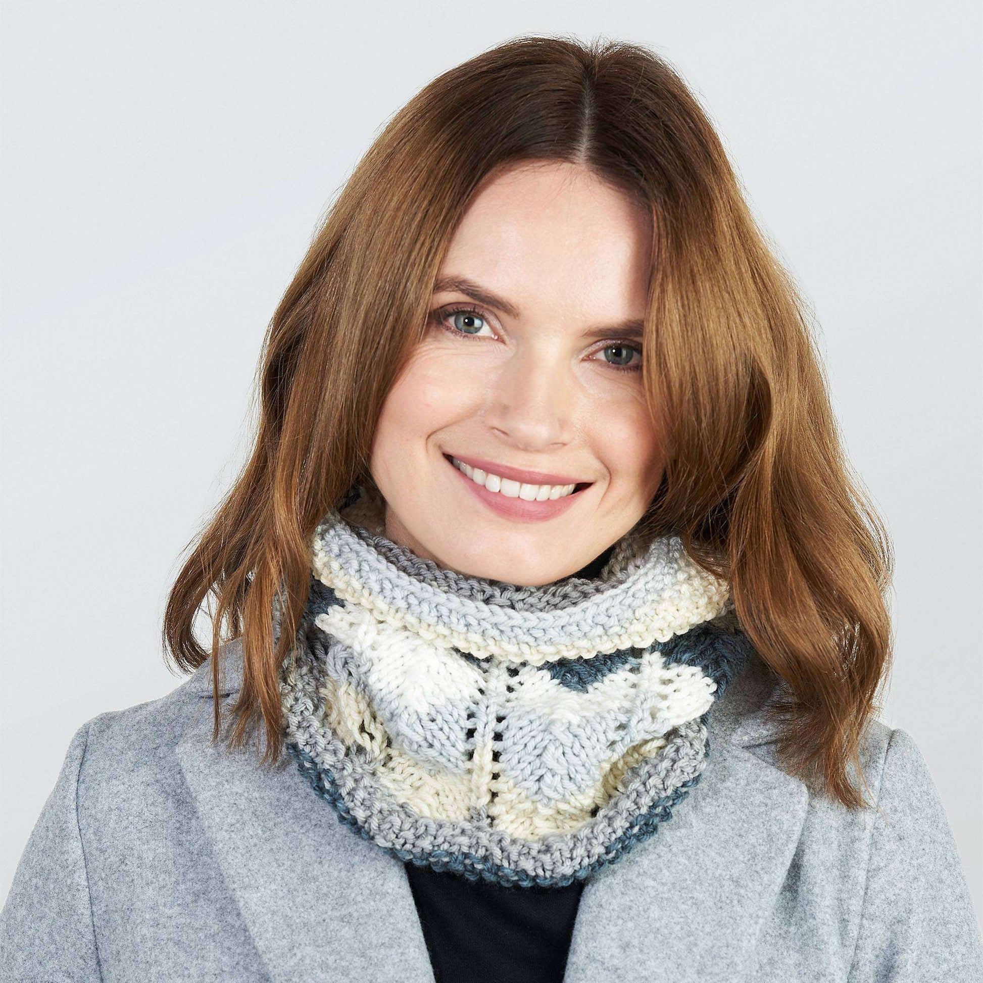 Free Easy Red Heart Simple Lace Cowl Knitting Pattern | Yarnspirations
