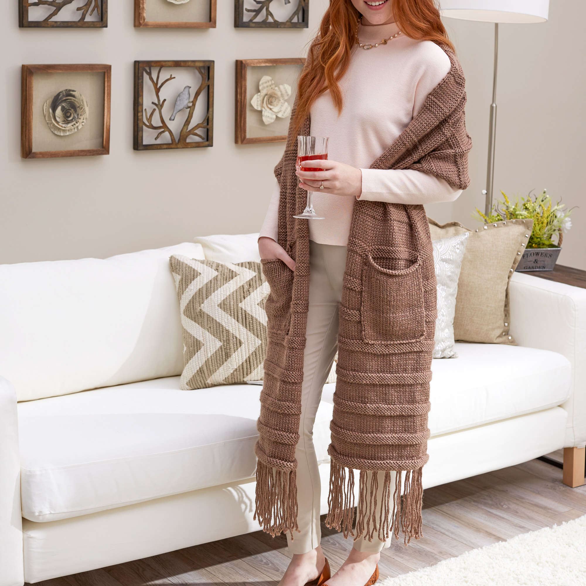 Free Easy Red Heart Posh & Pocketed Super Scarf Knitting Pattern ...