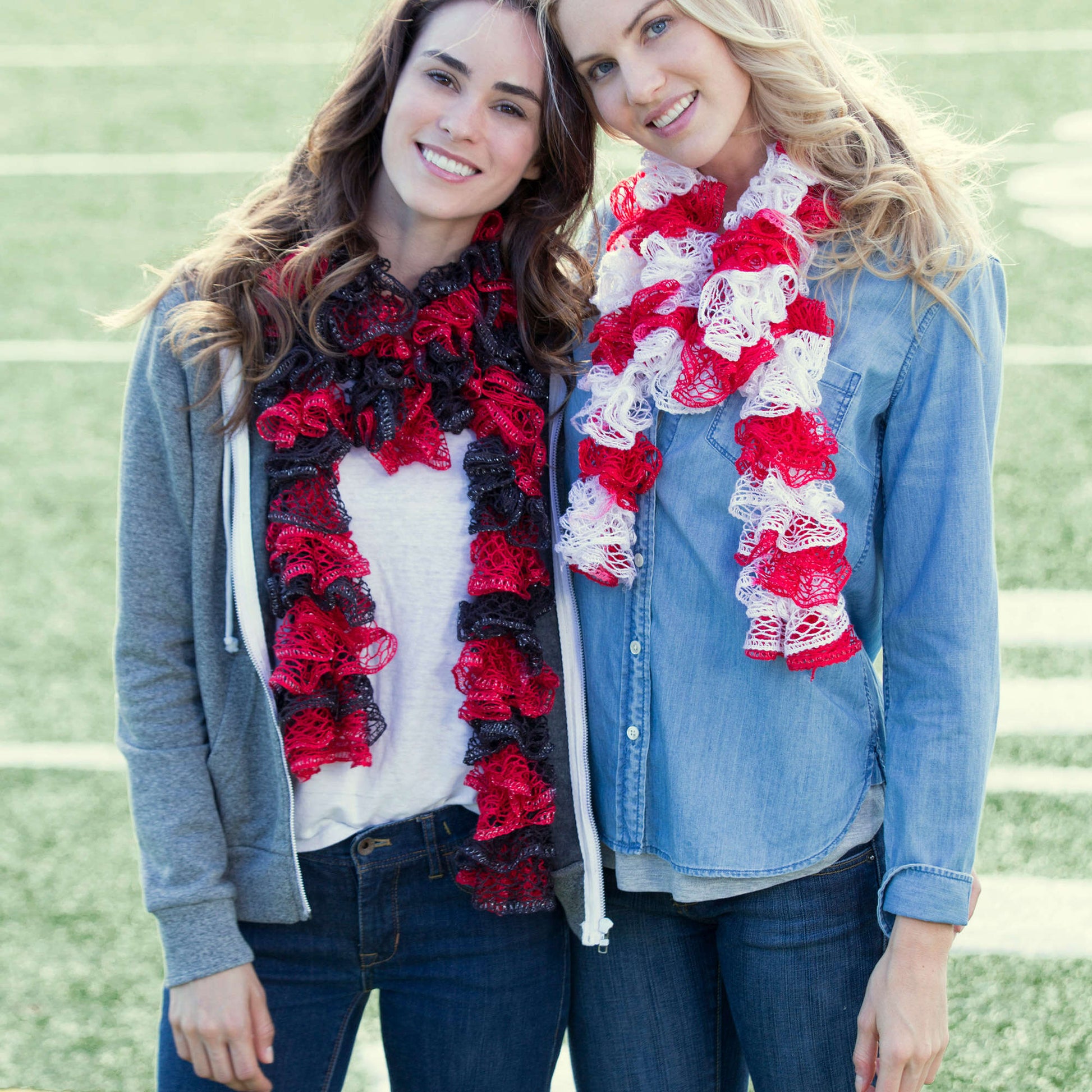 Free Easy Red Heart Ruffled Spirit Scarf Knitting Pattern | Yarnspirations