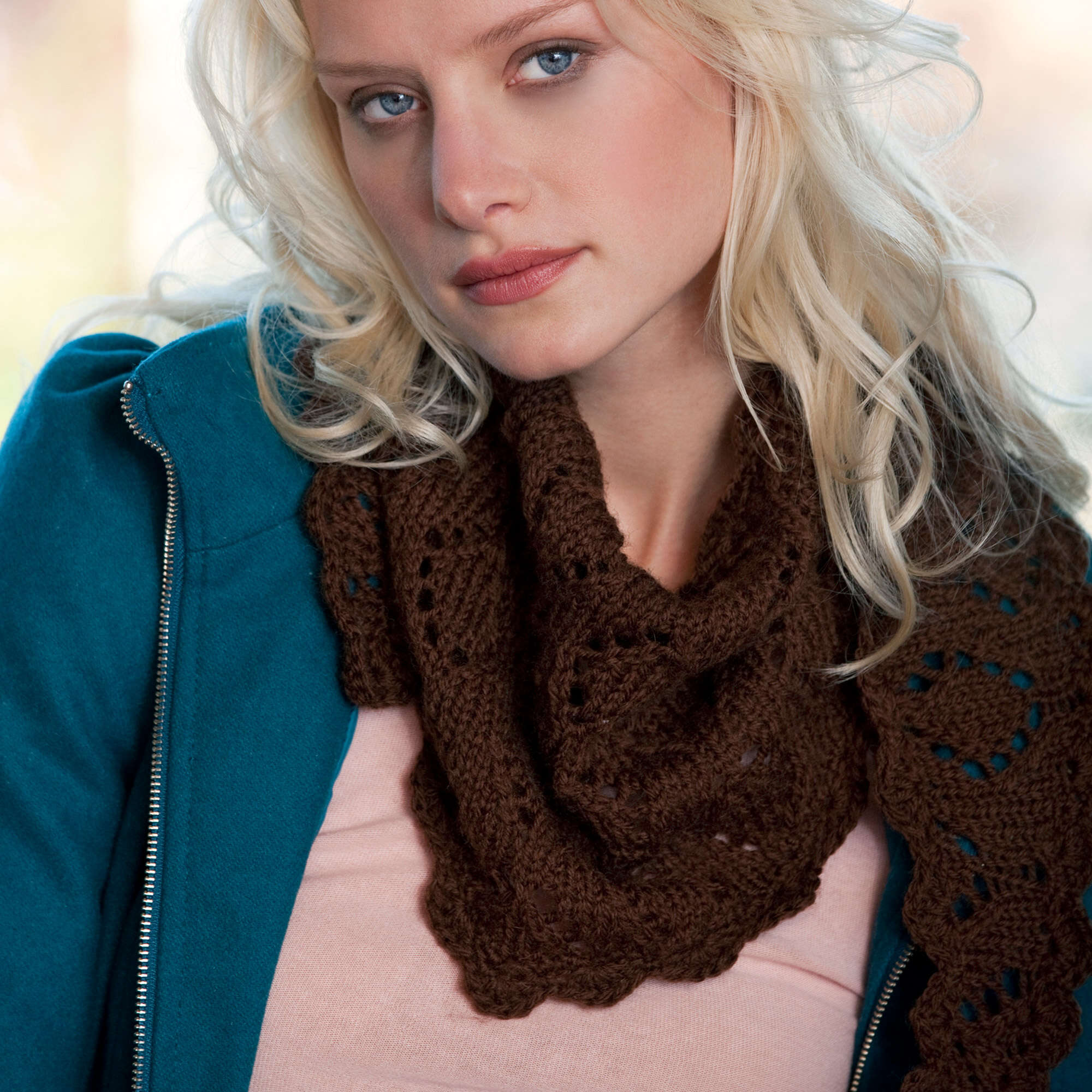 Free Red Heart Prairie Wrap Knitting Pattern | Yarnspirations