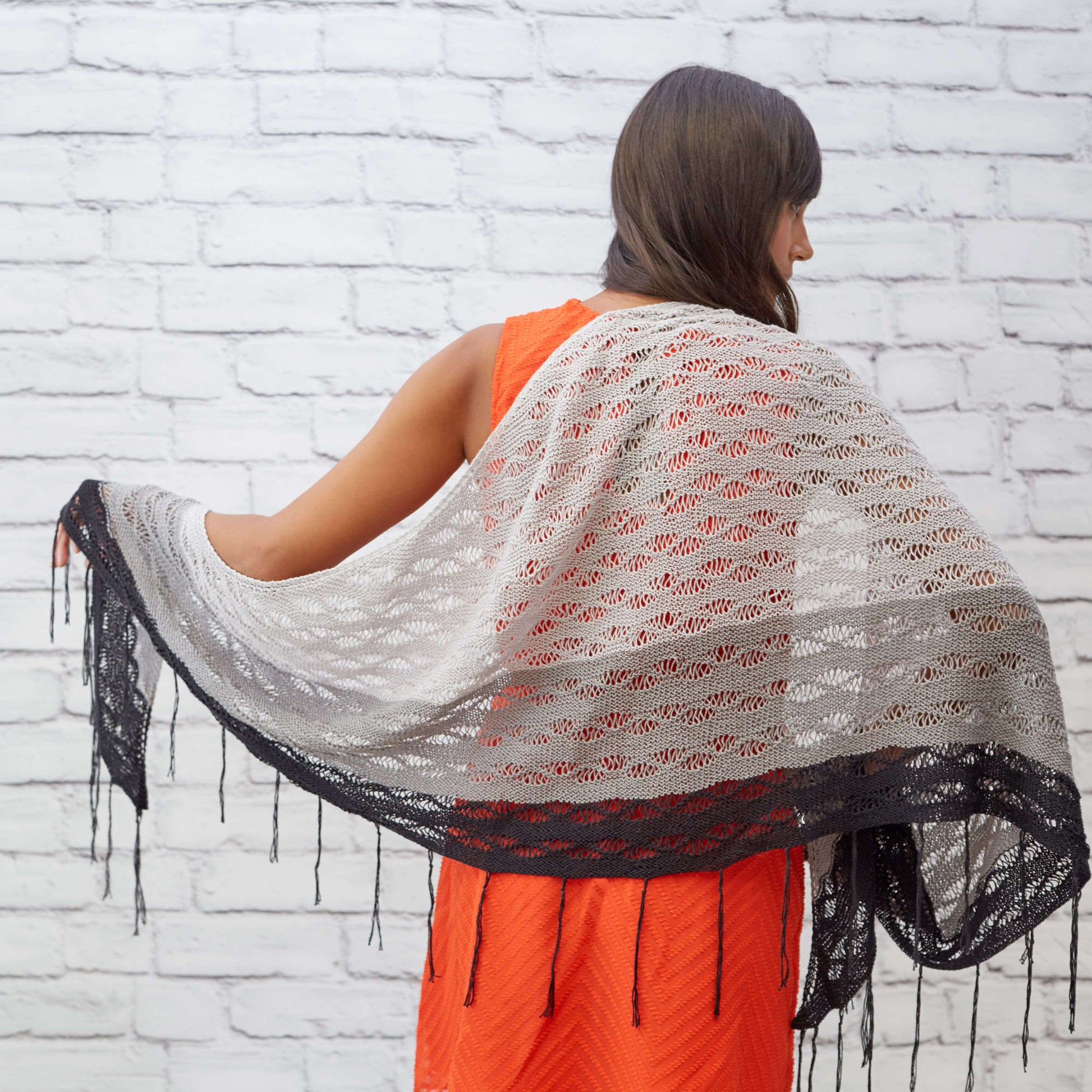 Free Easy Red Heart Little Waves Shawl Knitting Pattern | Yarnspirations