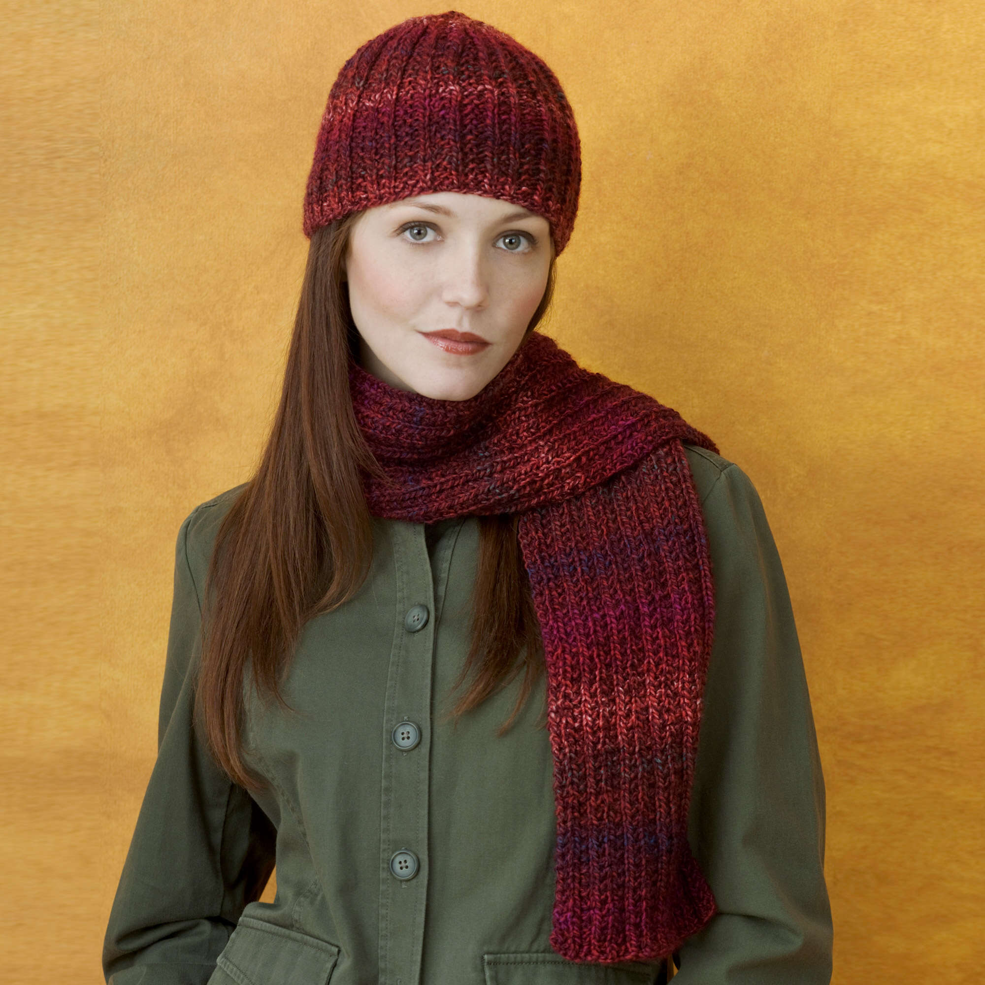 Free Easy Red Heart Hat & Scarf Knitting Pattern | Yarnspirations