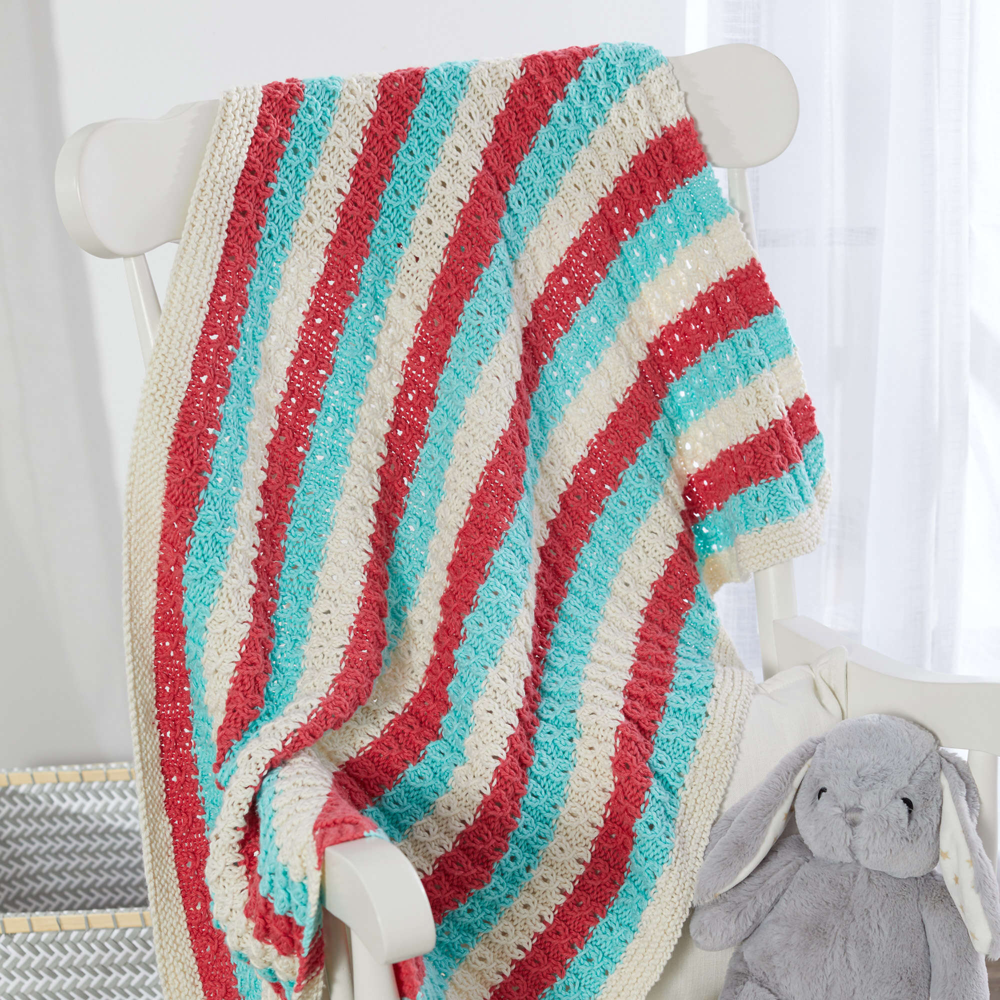 Free Red Heart Sweet & Cozy Knit Baby Blanket Pattern | Yarnspirations