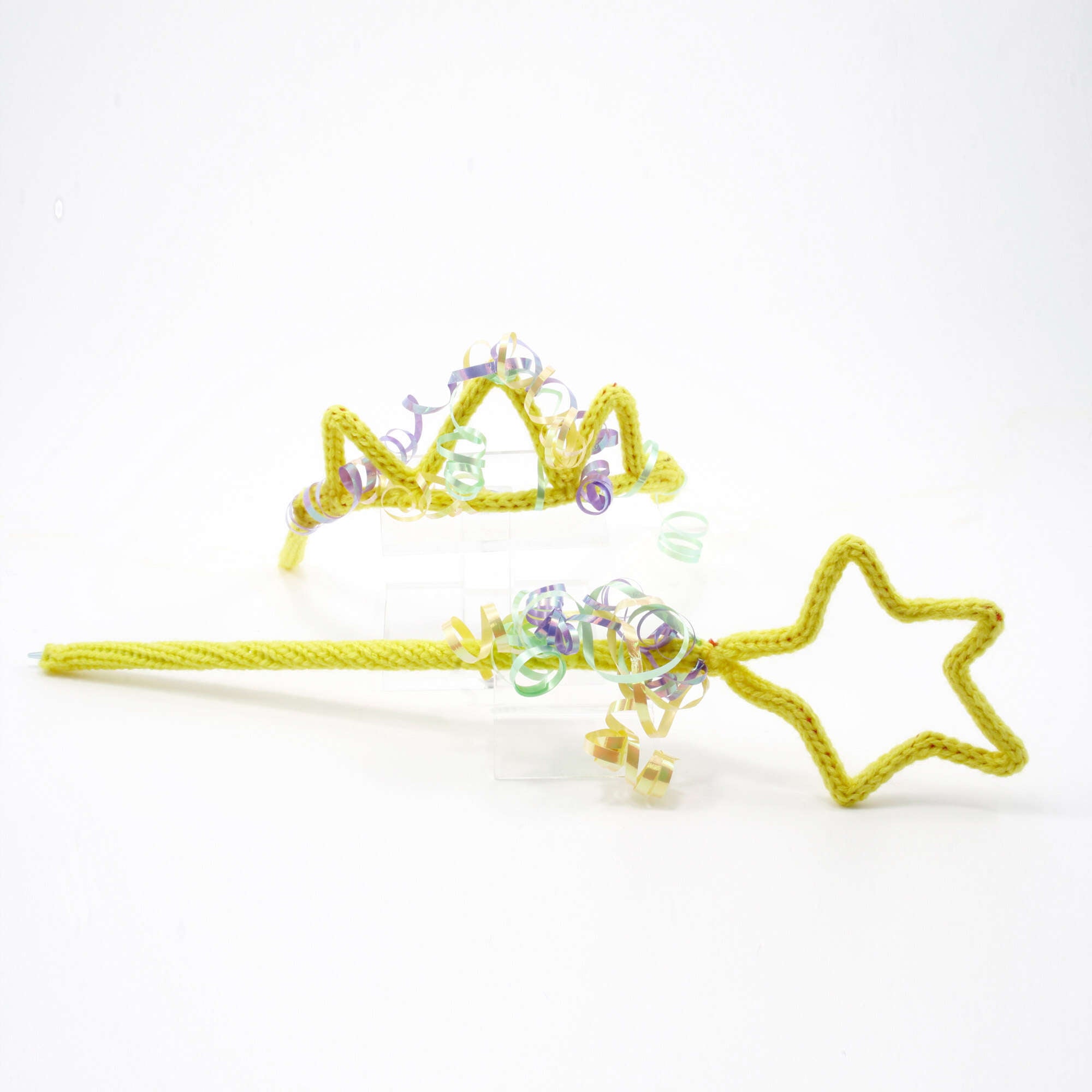 Free Red Heart Princess Crown & Scepter Knitting Pattern | Yarnspirations