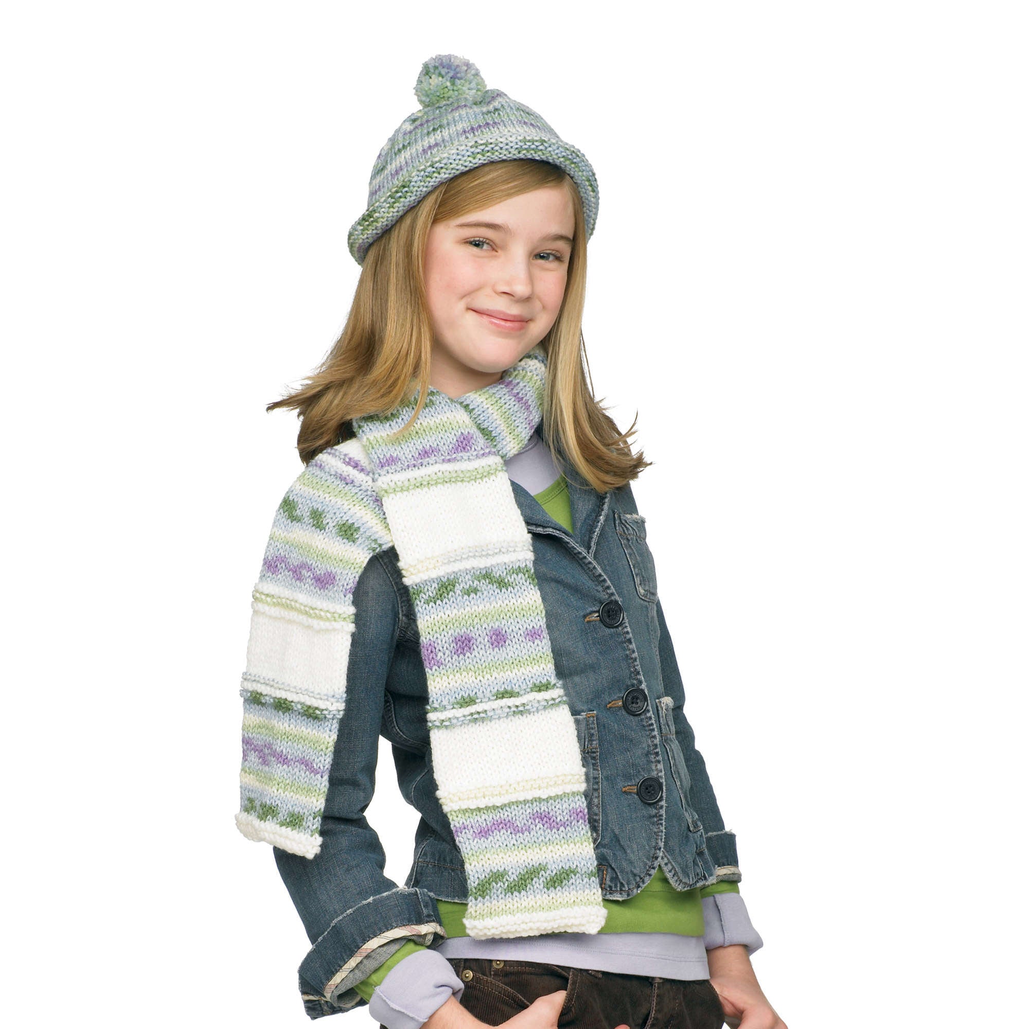 Free Easy Red Heart Hat & Scarf Knitting Pattern | Yarnspirations