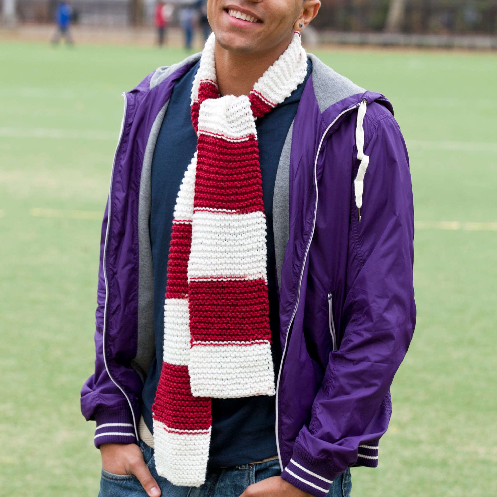 Red Heart Hooray Team Scarf | Yarnspirations