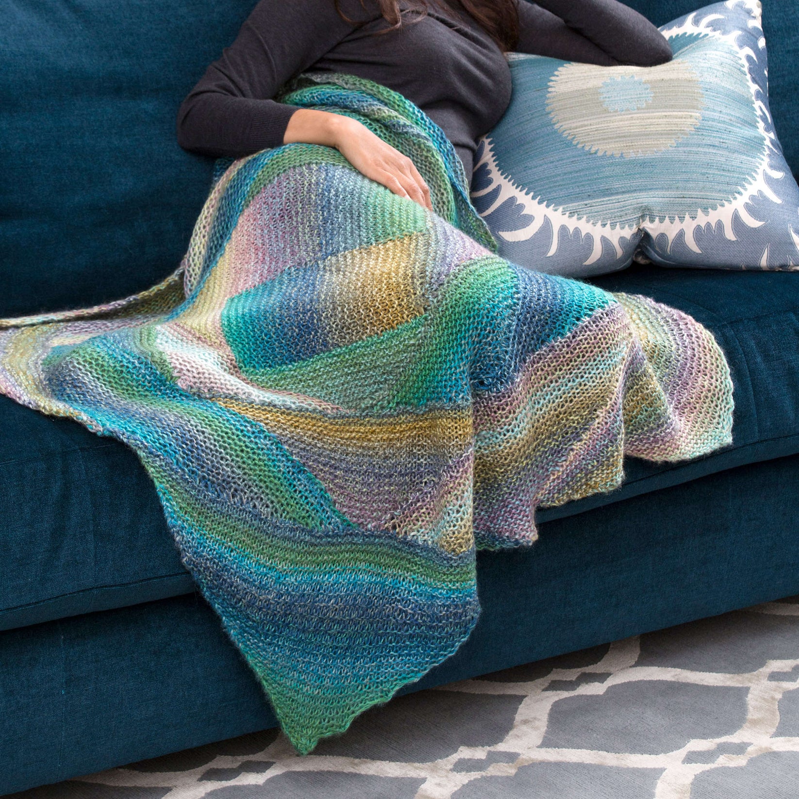 Red Heart Spiral Knit Lapghan | Yarnspirations