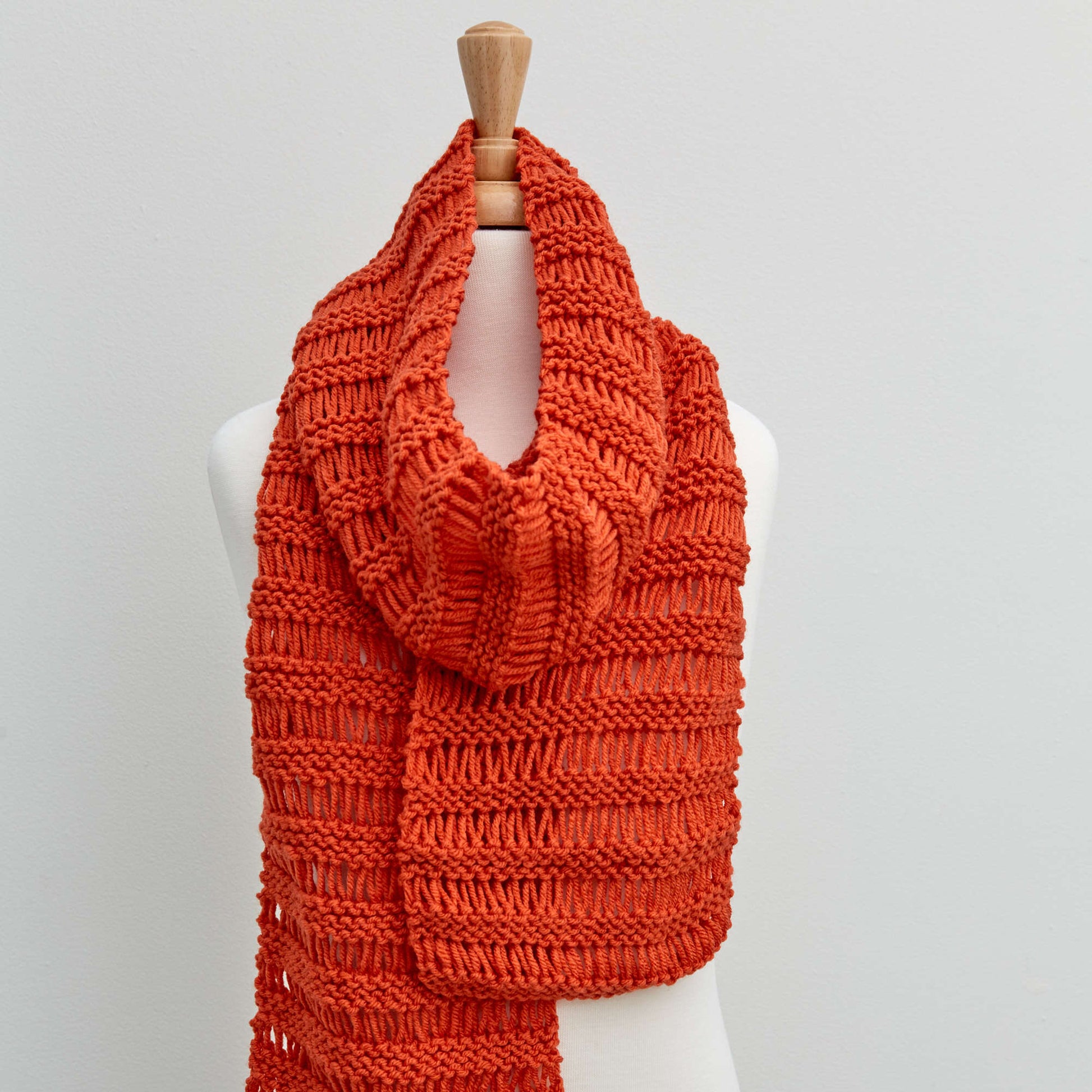 Red Heart Beginner Drop Stitch Scarf | Yarnspirations