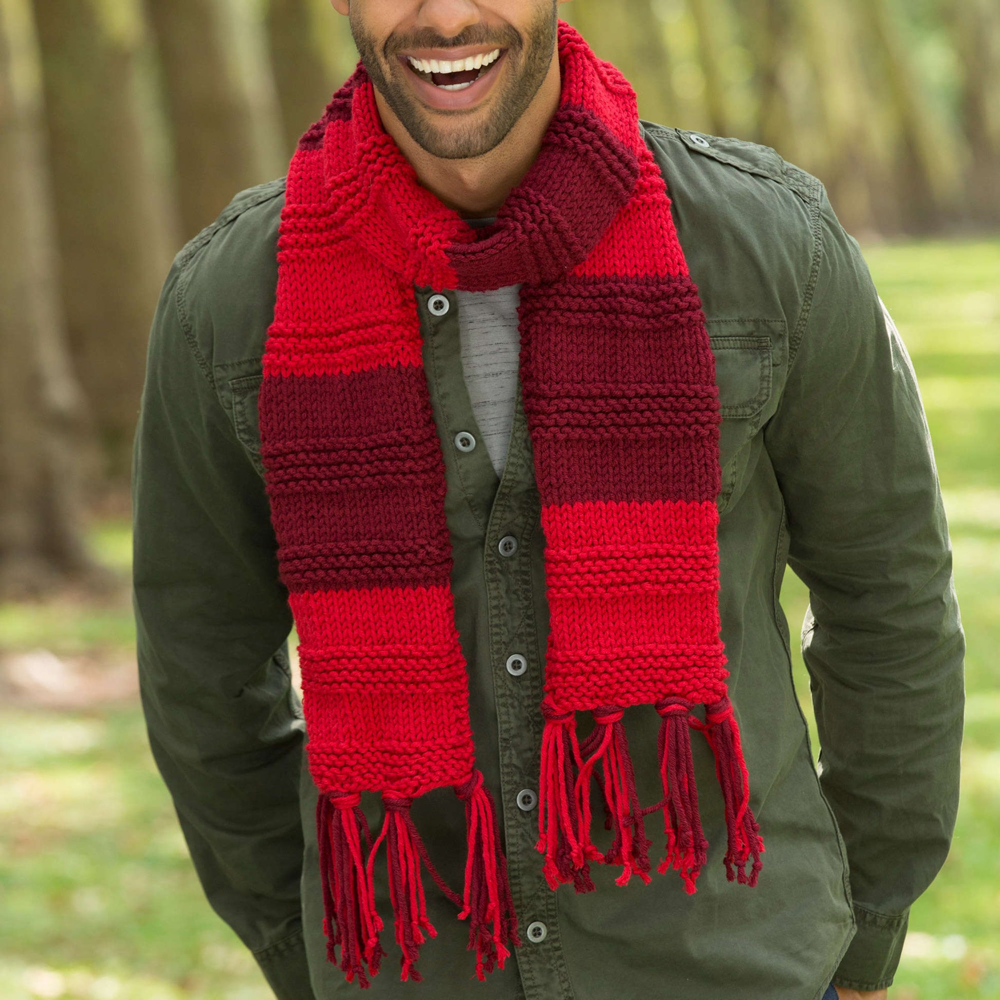 Free Easy Red Heart Gender Neutral Scarf Knitting Pattern | Yarnspirations