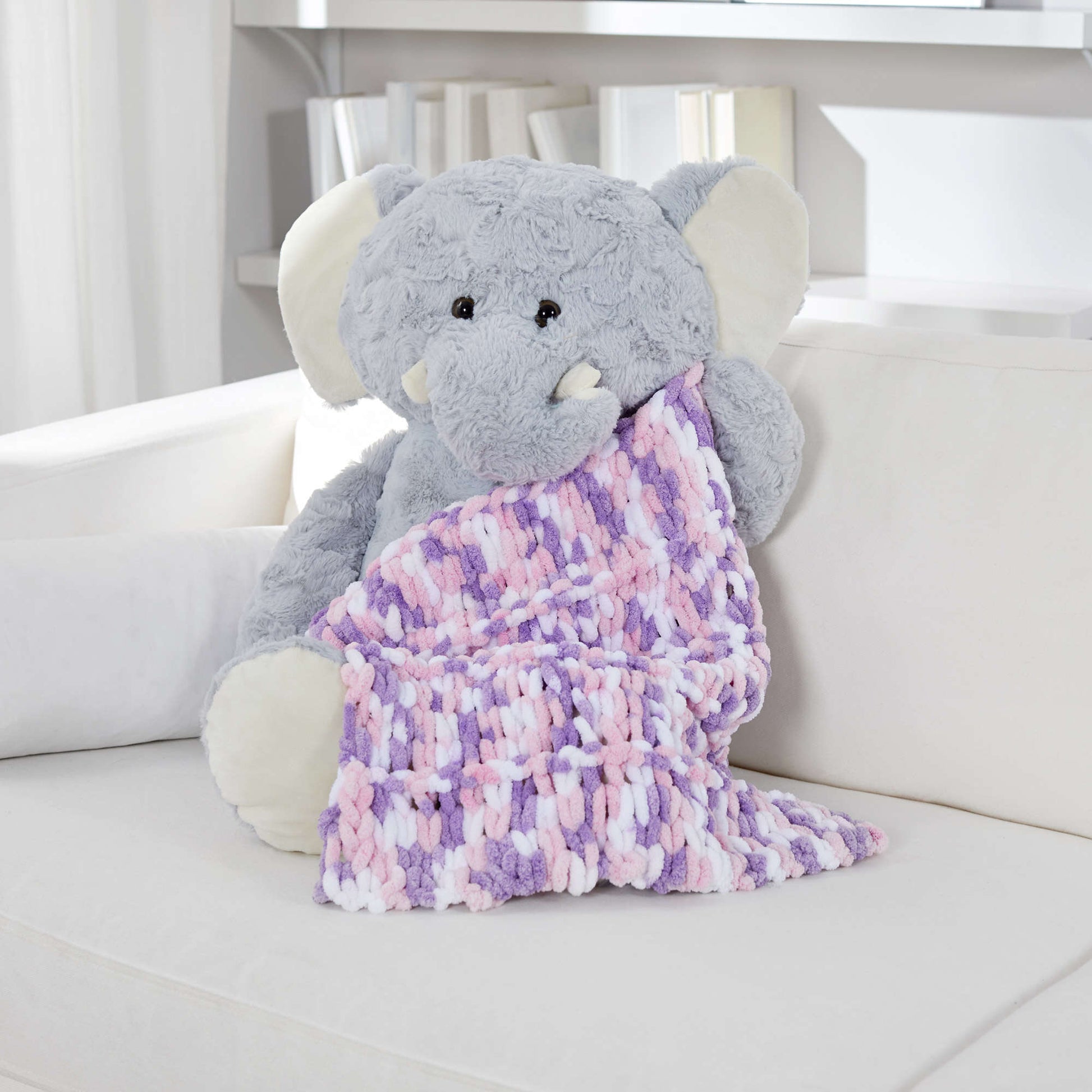 Free Beginner Red Heart Little Loops Lovey Craft Pattern | Yarnspirations