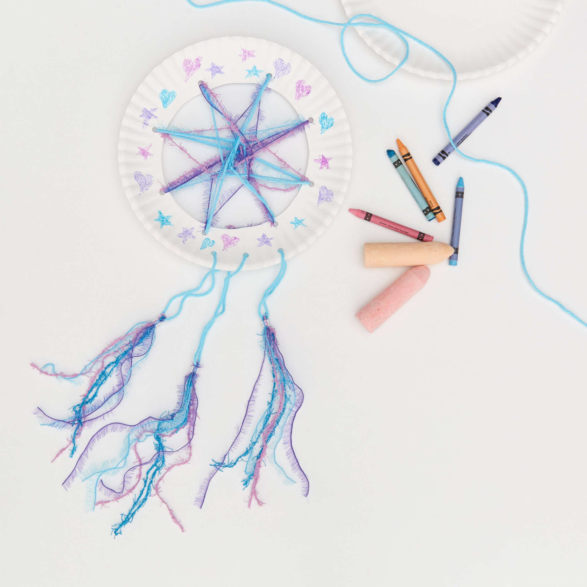 Free Beginner Red Heart Paper Plate Dream Catcher Craft Pattern ...