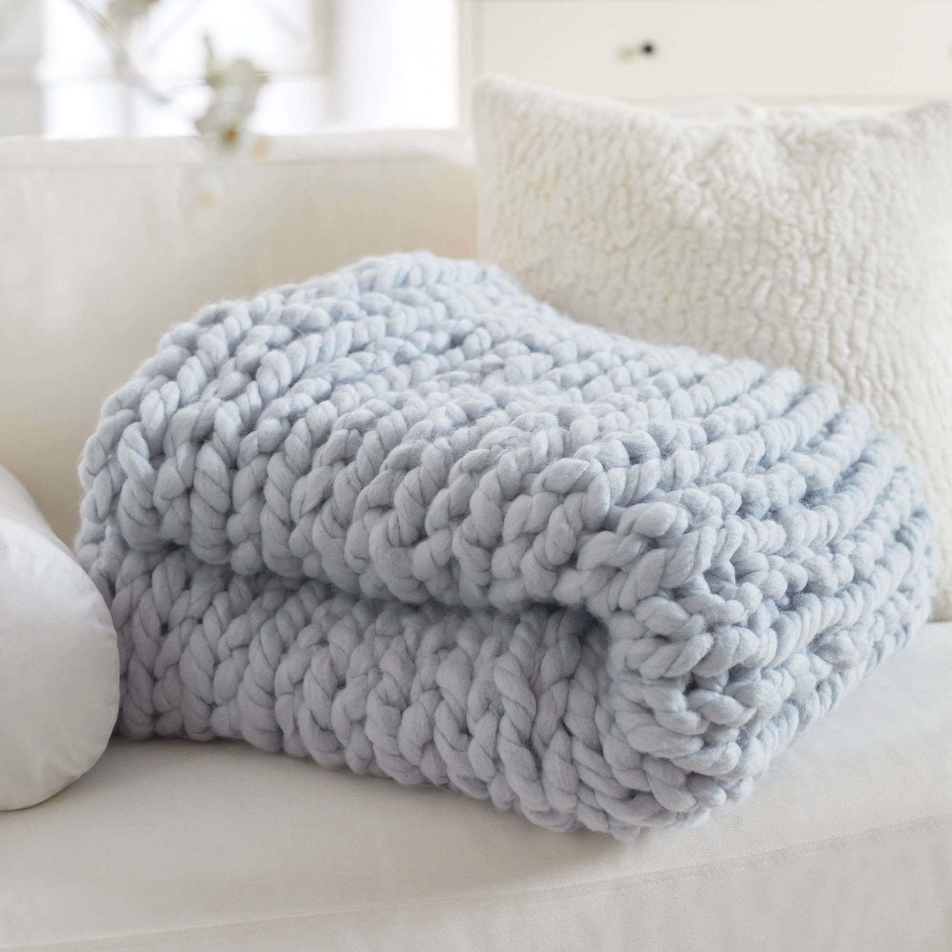 Red Heart No-Needles Knit Blanket | Yarnspirations