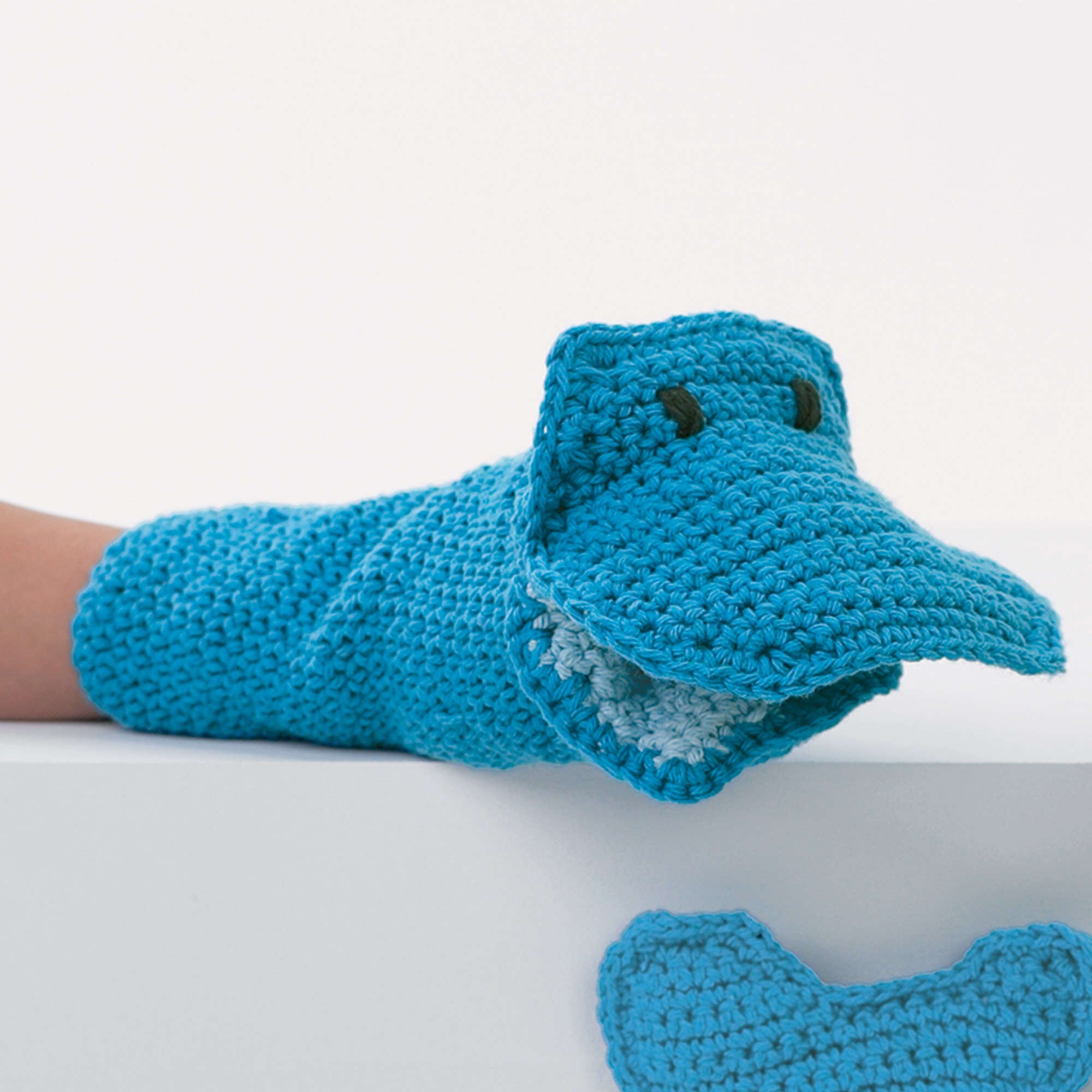Free Easy Lily Sugar'n Cream Bath Buddies Crochet Pattern | Yarnspirations