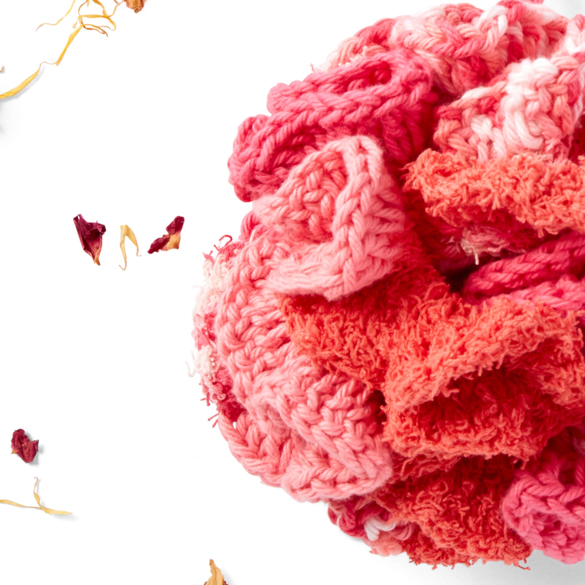 Free Easy Lily Sugar'n Cream Bath Pouf Crochet Pattern | Yarnspirations