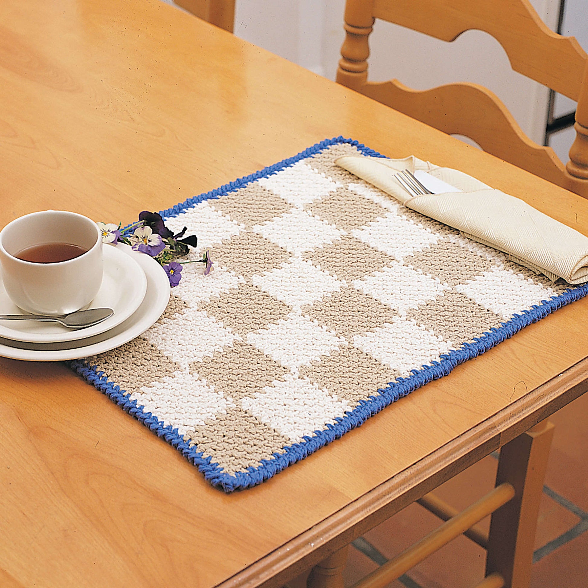 Free Easy Lily Sugar'n Cream Checkerboard Placemats Crochet Pattern ...